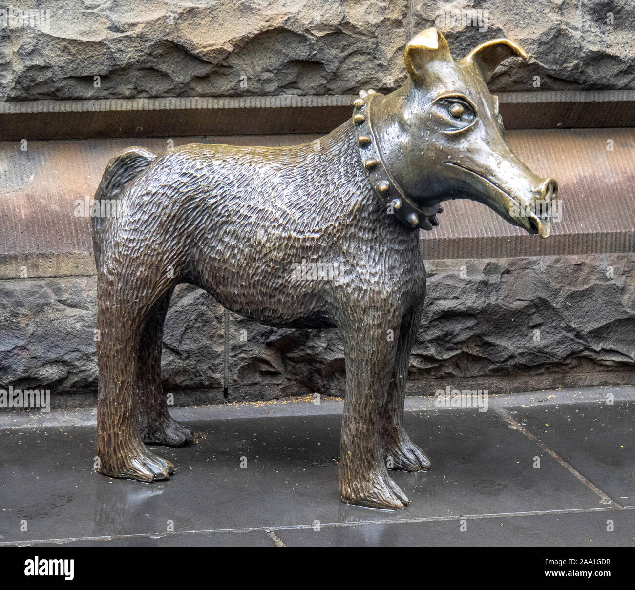 Pamela irving sculptor hi-res stock photography and images - Alamy