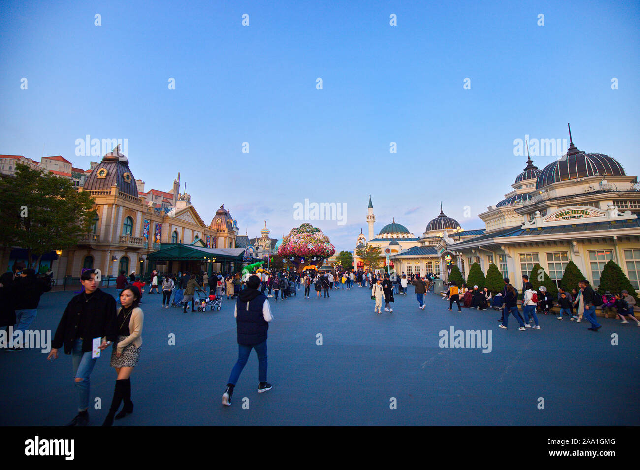 NAMI ISLAND, S. KOREA - OCTOBER 27, 2019: Beautiful landscape inside ...
