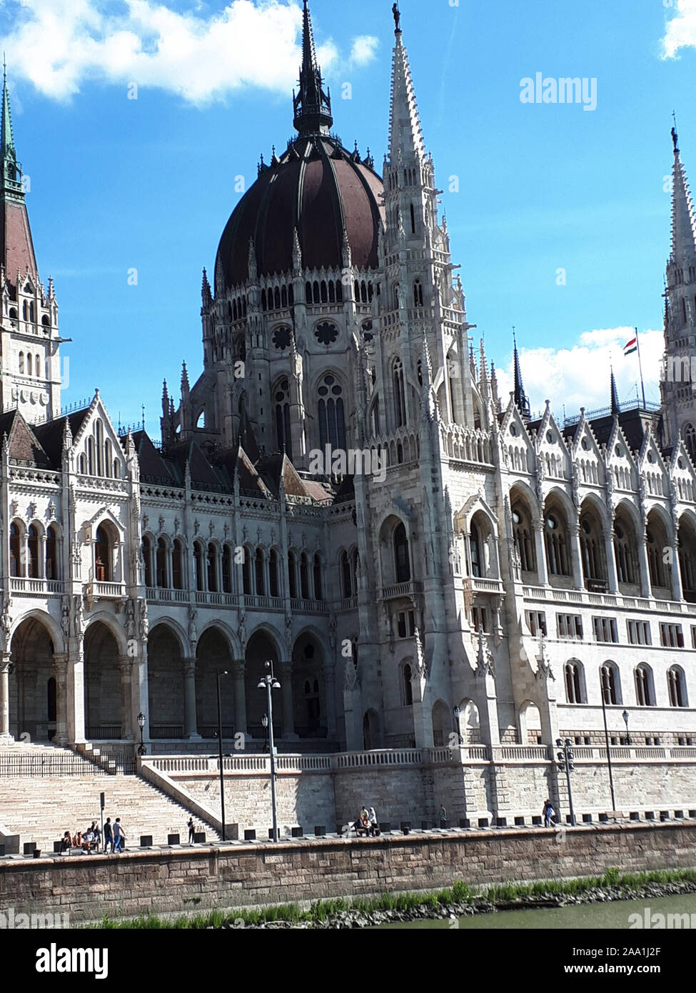 Crown elizabeth bridge danube budapest hi-res stock photography and ...