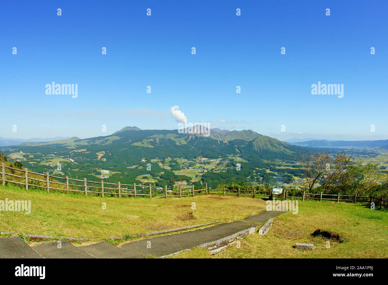 Mt tawara hi-res stock photography and images - Alamy