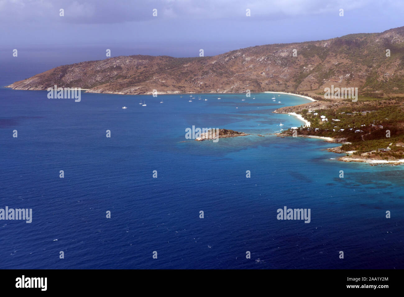Aerial view great barrier reef hi-res stock photography and images - Alamy