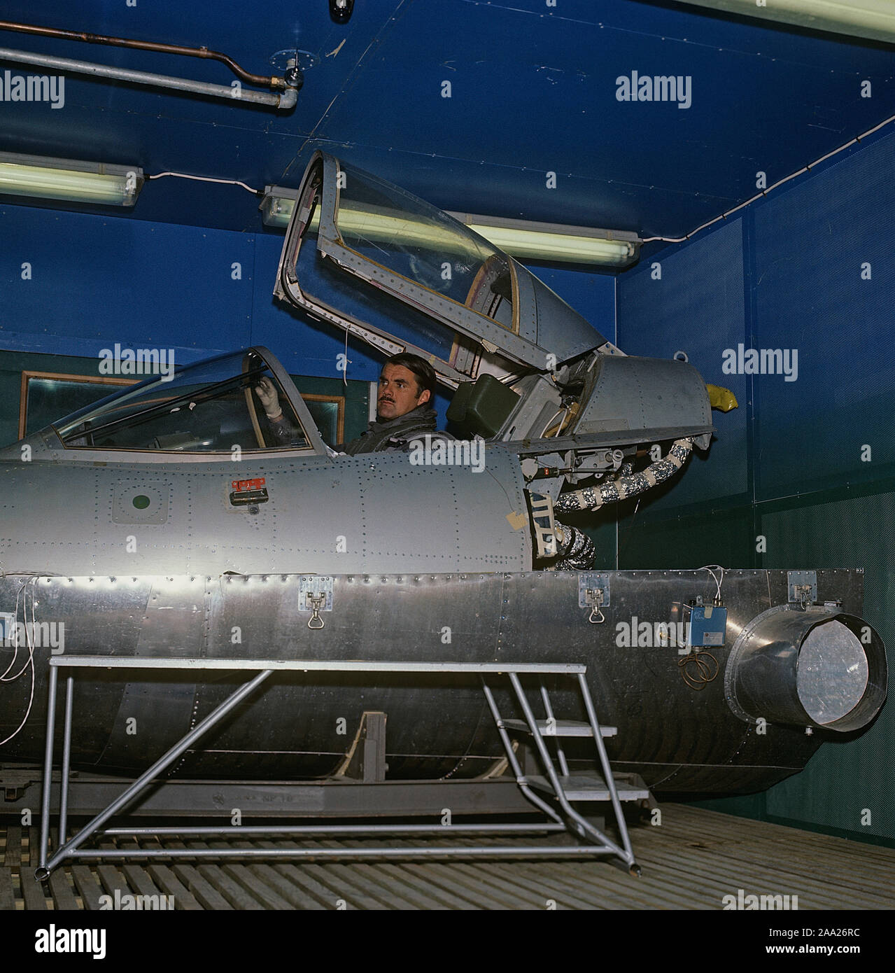 Test airplanes hi-res stock photography and images - Alamy