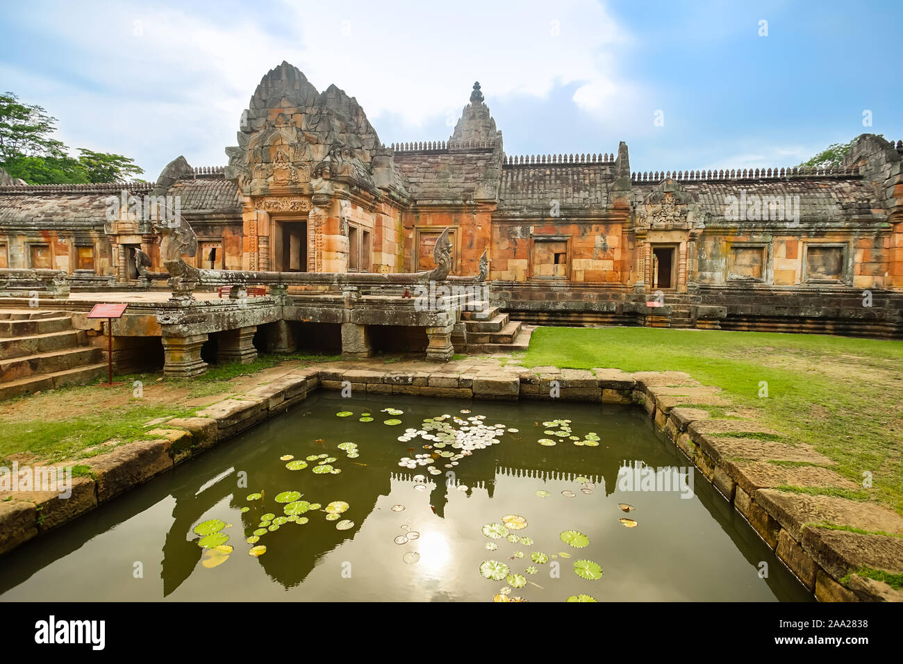 Cambodian High Resolution Stock Photography and Images - Alamy