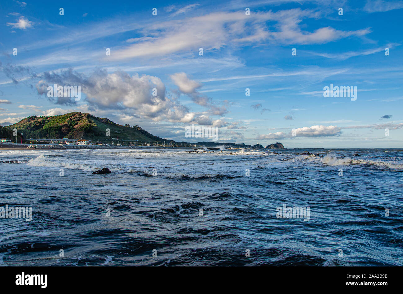 Japanese shoreline hi-res stock photography and images - Alamy