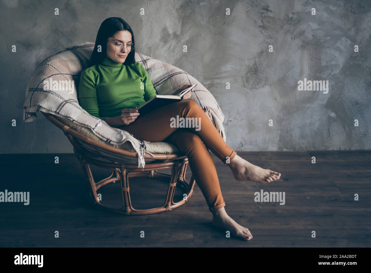 Barefoot college hi-res stock photography and images - Alamy