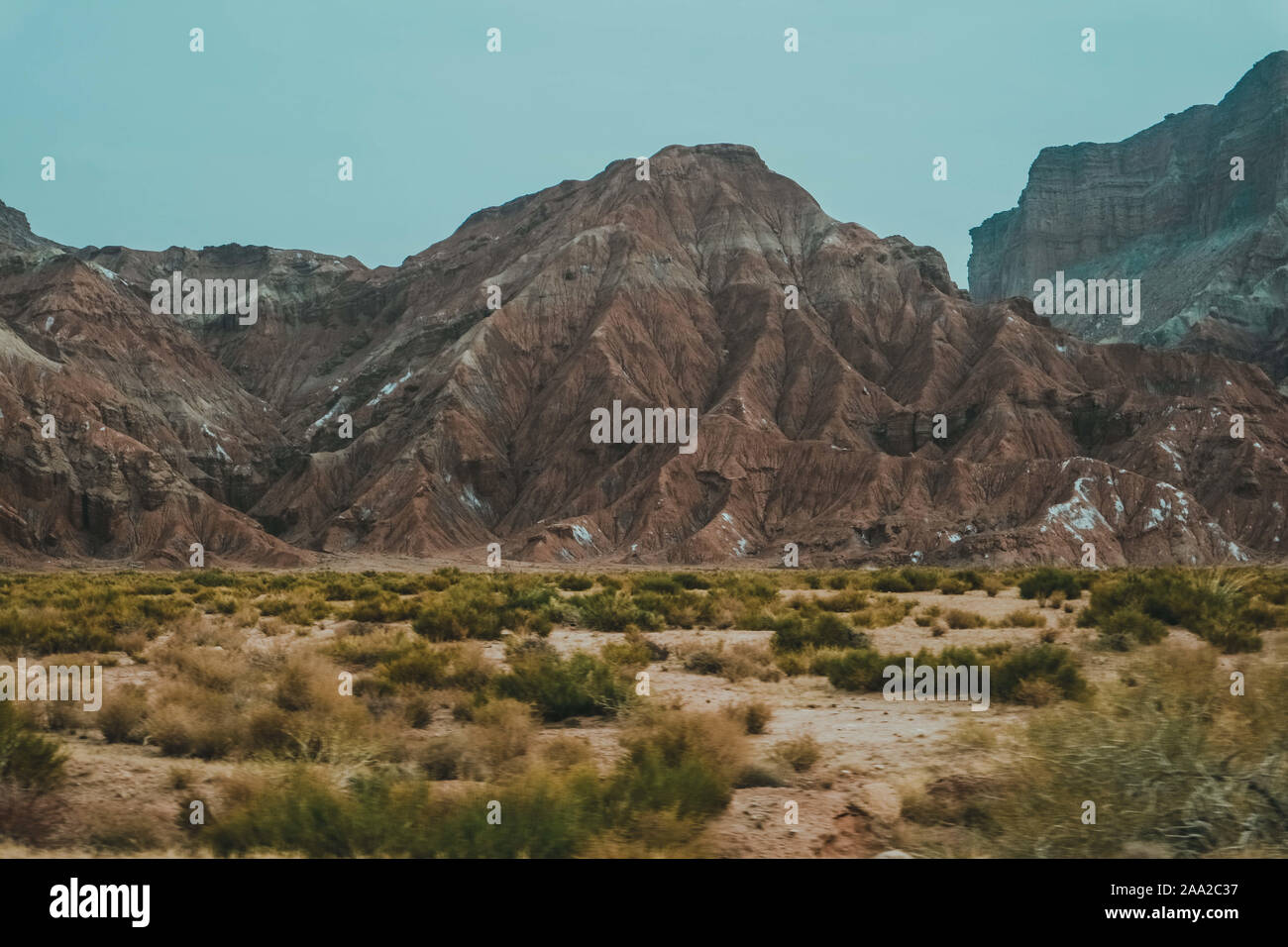 Xinjiang, Xinjiang, China. 19th Nov, 2019. Xinjiang, CHINA-Tianshan ...