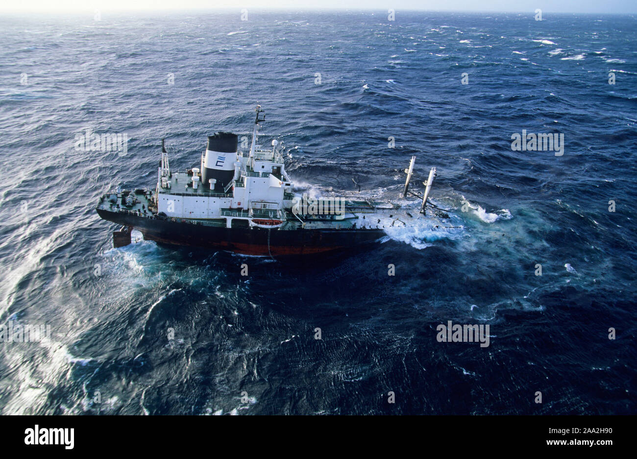 Oil spill caused by the sinking of the tanker Erika off the coasts of ...