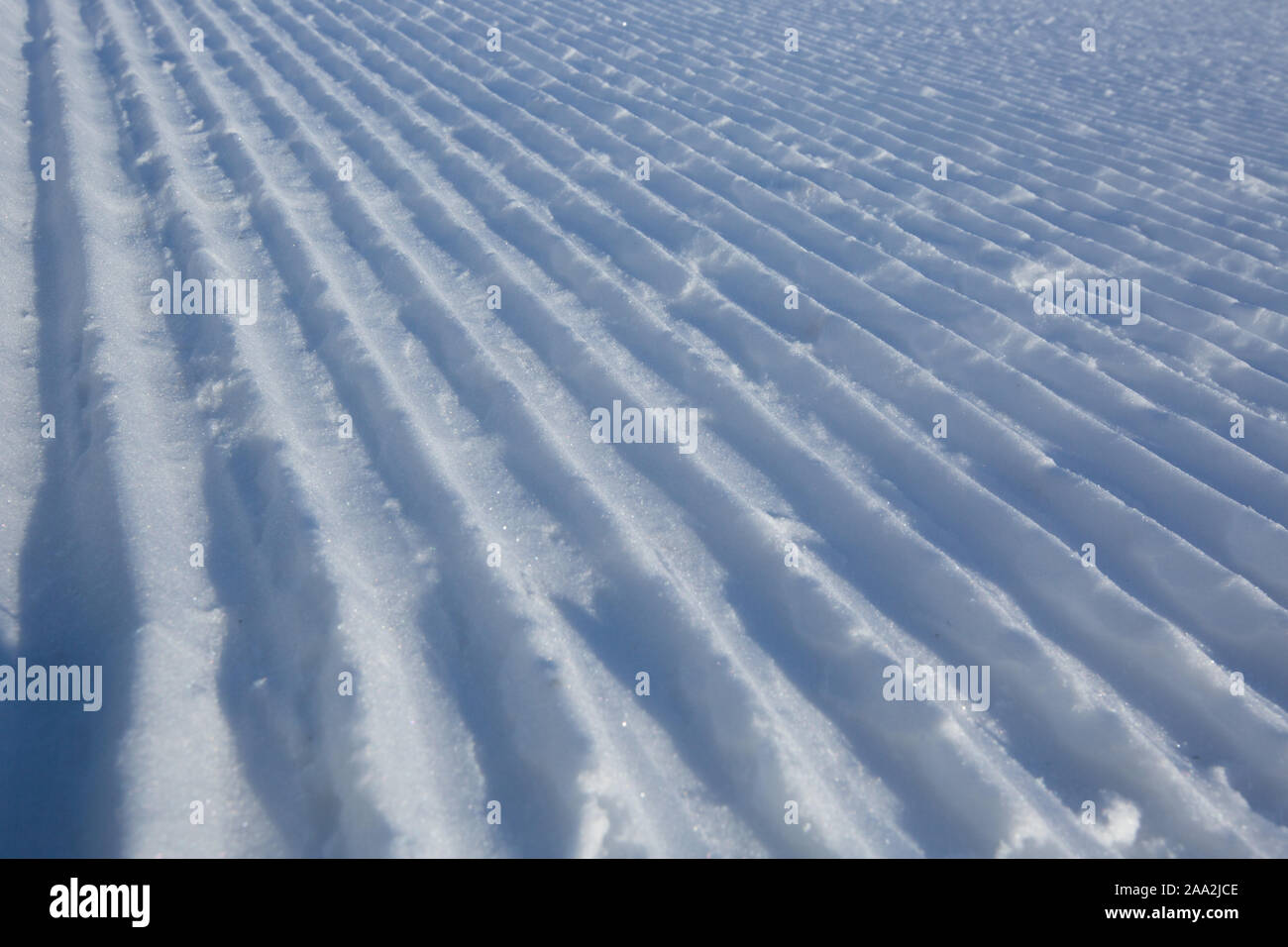 Piste lines hi-res stock photography and images - Alamy