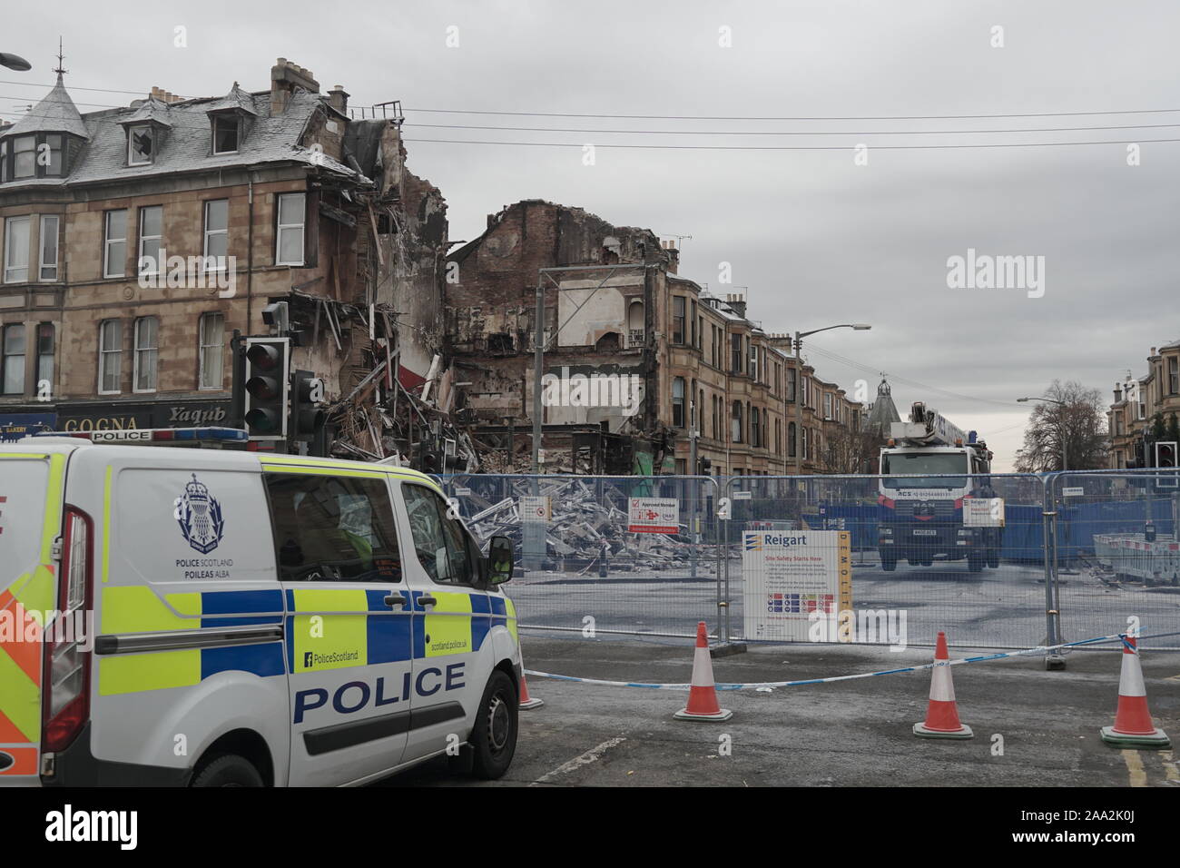 Glasgow, UK. 19th Nov, 2019. Demolition continues following a fire and ...
