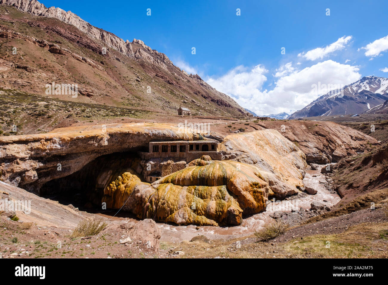 Puente del Inca (Inca Bridge) natural wonder over the River Mendoza in ...