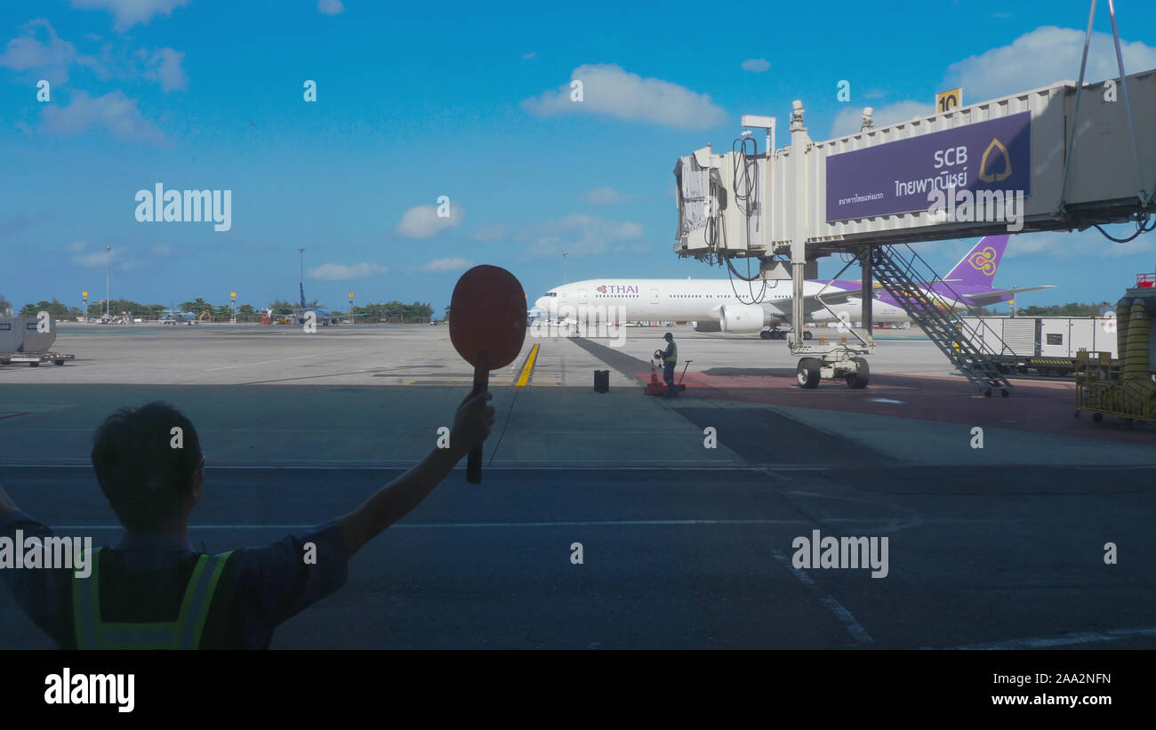 Boeing 777 taxiing at Phuket airport Stock Photo - Alamy