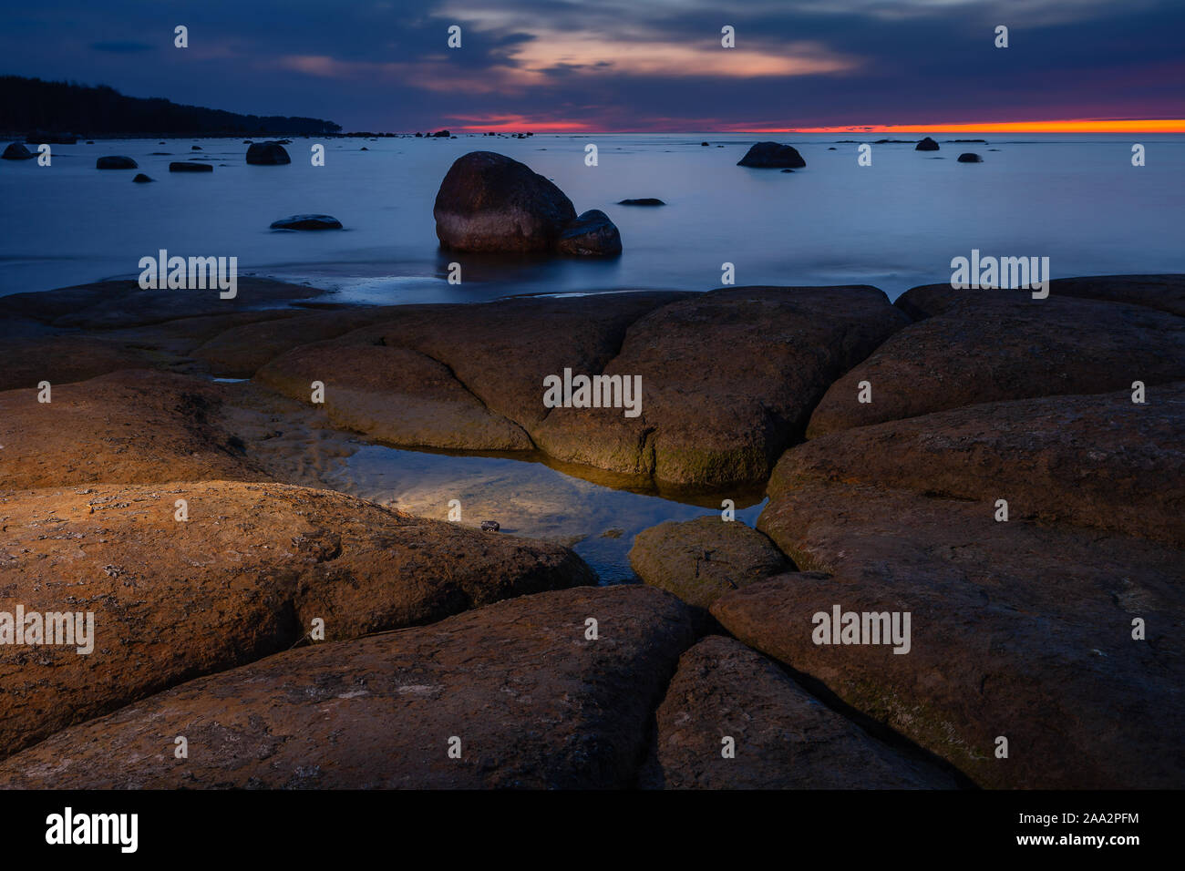 Rock sinking hi-res stock photography and images - Alamy