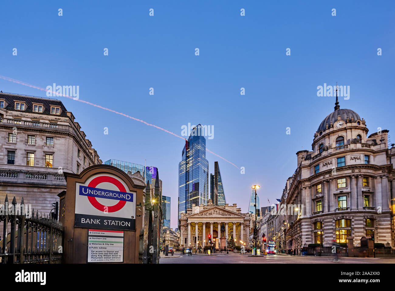 The Royal Exchange, Bank of England and Illuminated skyscrapers in The ...