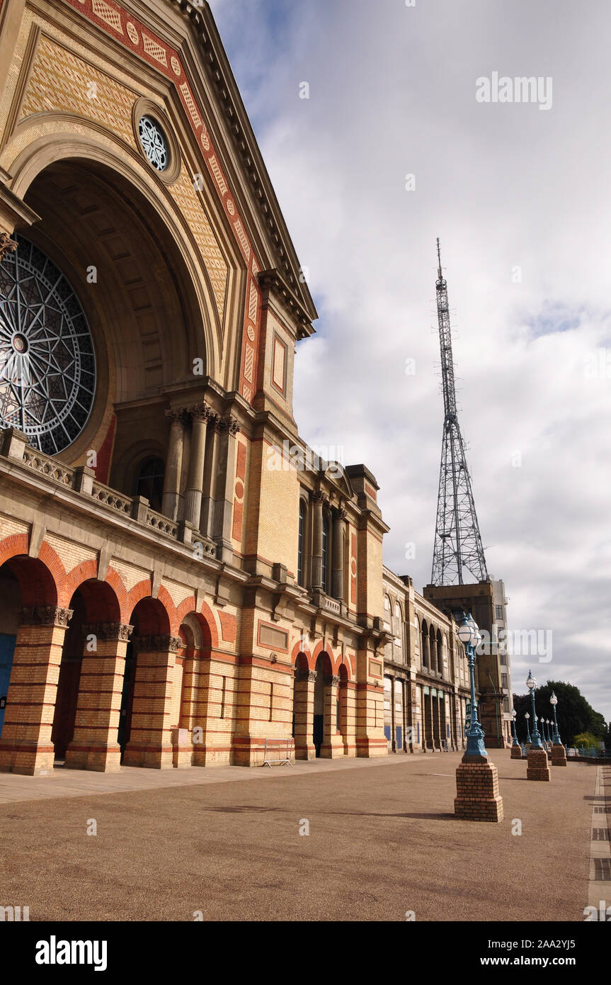 Alexander palace hi-res stock photography and images - Alamy