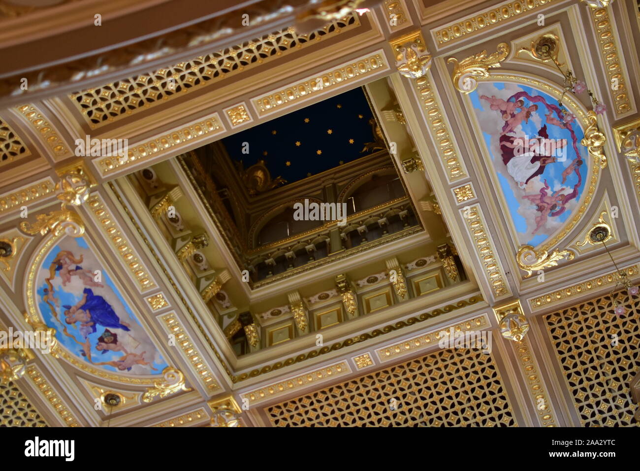 The Royal hall, Harrogate, Yorkshire Stock Photo - Alamy