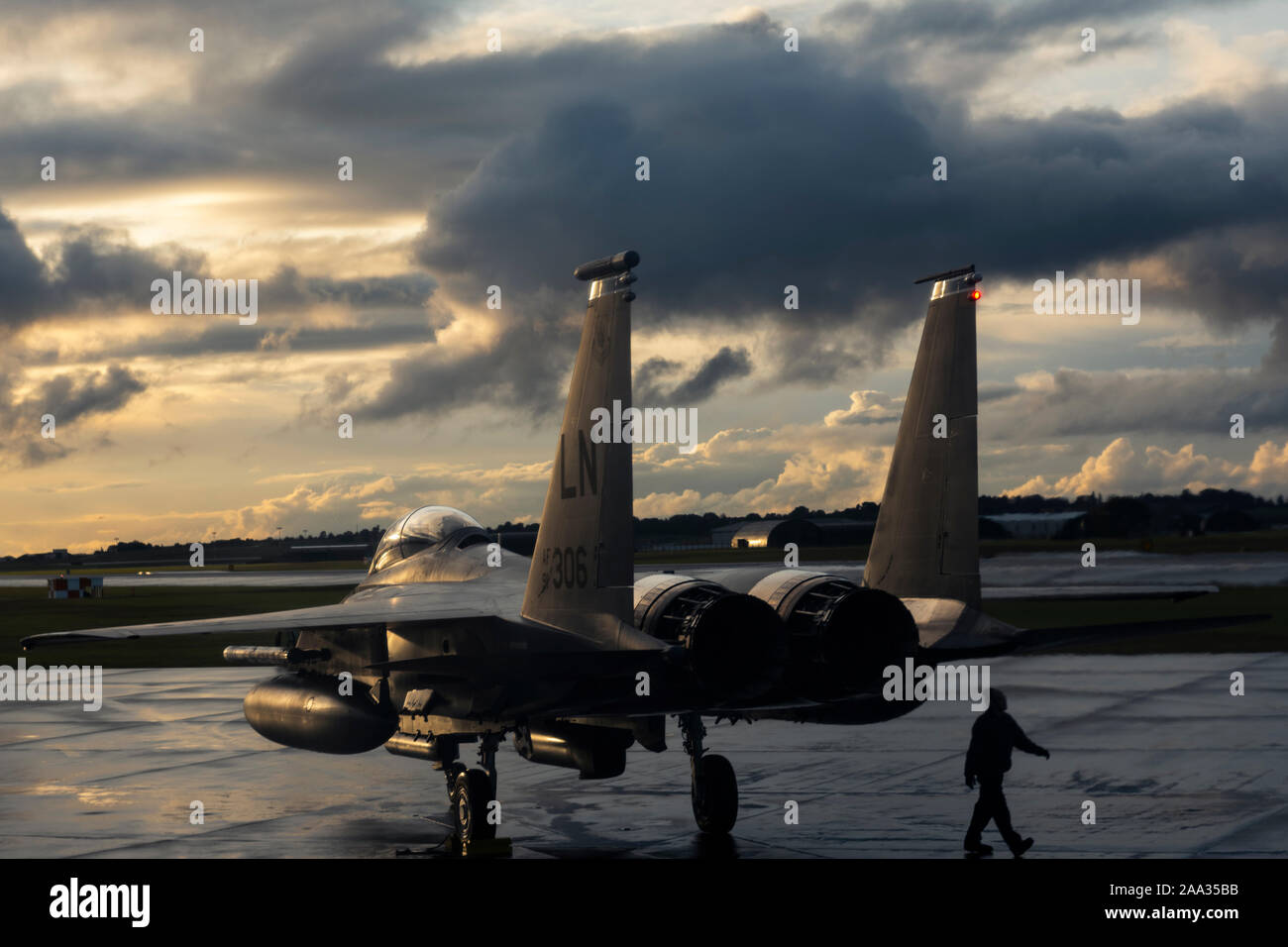 F 15 eagle sunset hi-res stock photography and images - Alamy
