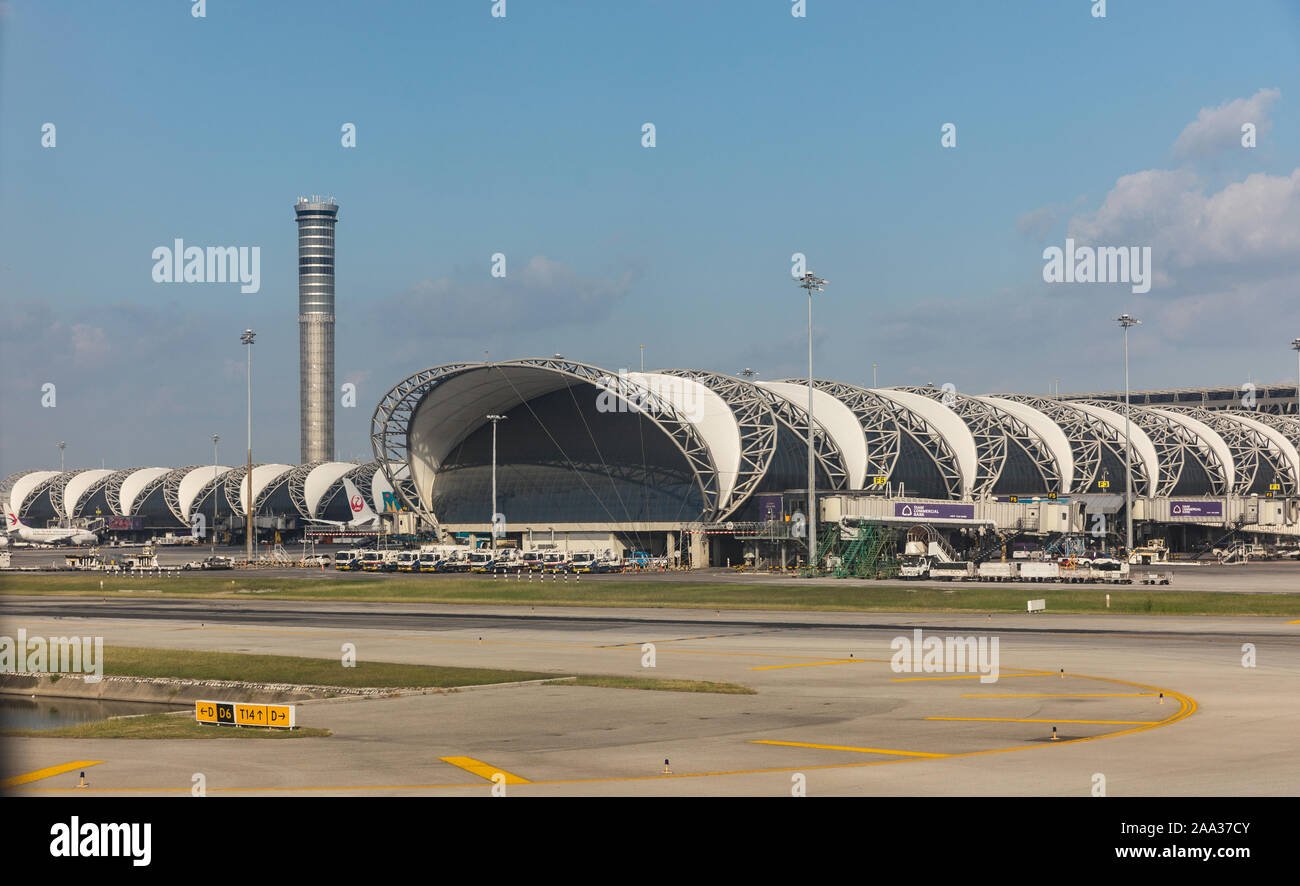 Bangkok airport aerial hi-res stock photography and images - Alamy