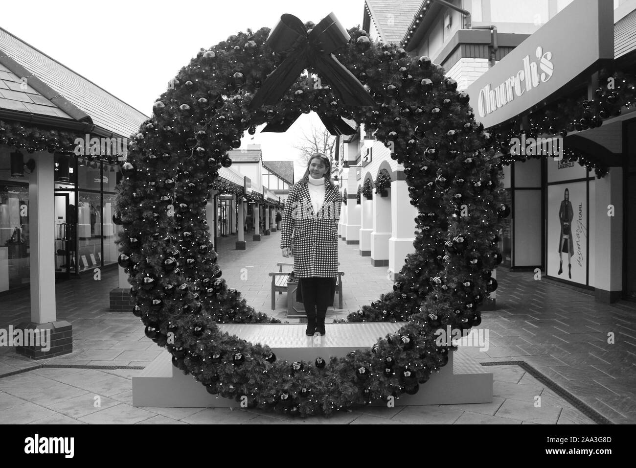 Cheshire oaks designer outlet hi-res stock photography and images - Alamy