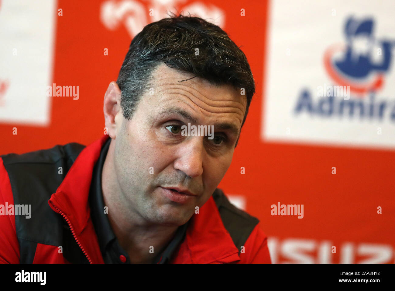 Stephen jones wales rugby hi-res stock photography and images - Alamy