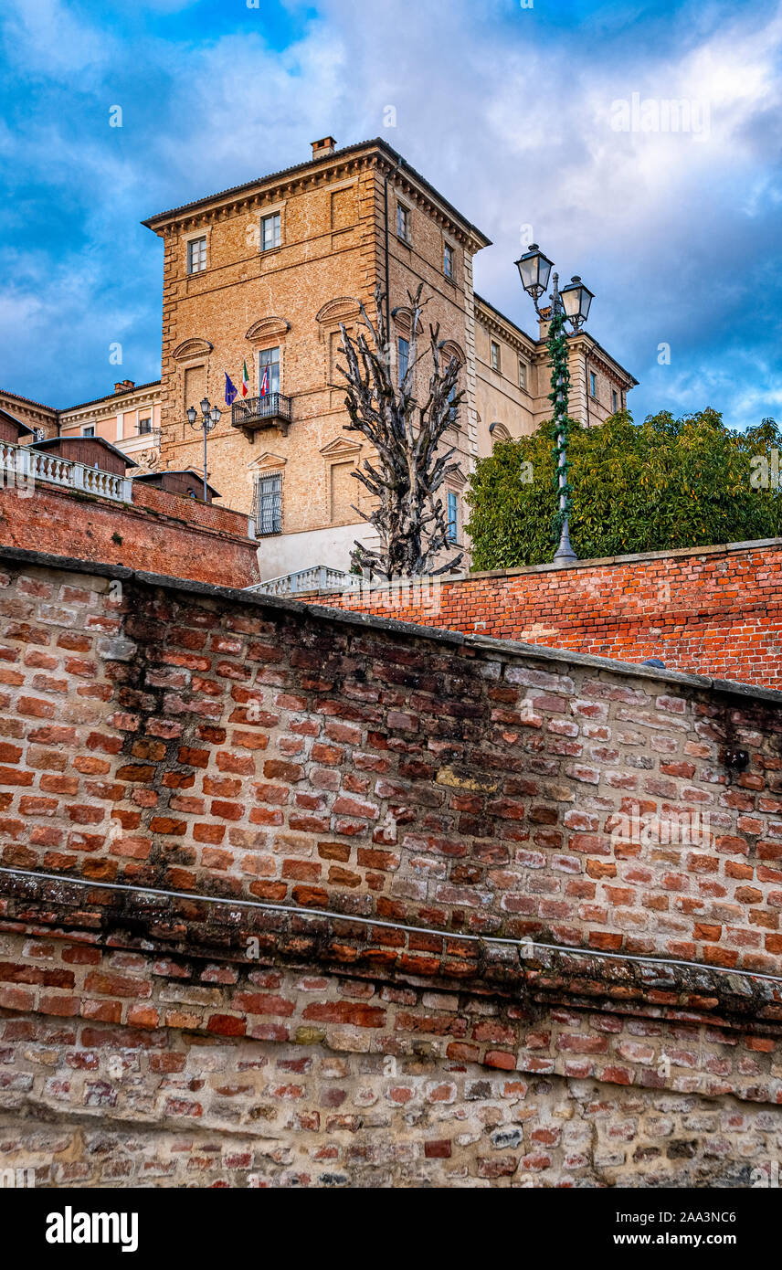 Castello govone hi-res stock photography and images - Alamy