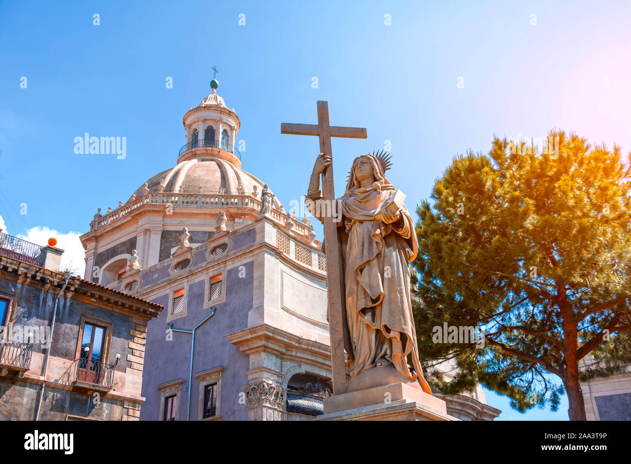 Piazza Duomo Statue in front of the Church of the Badia di Sant'Agata ...