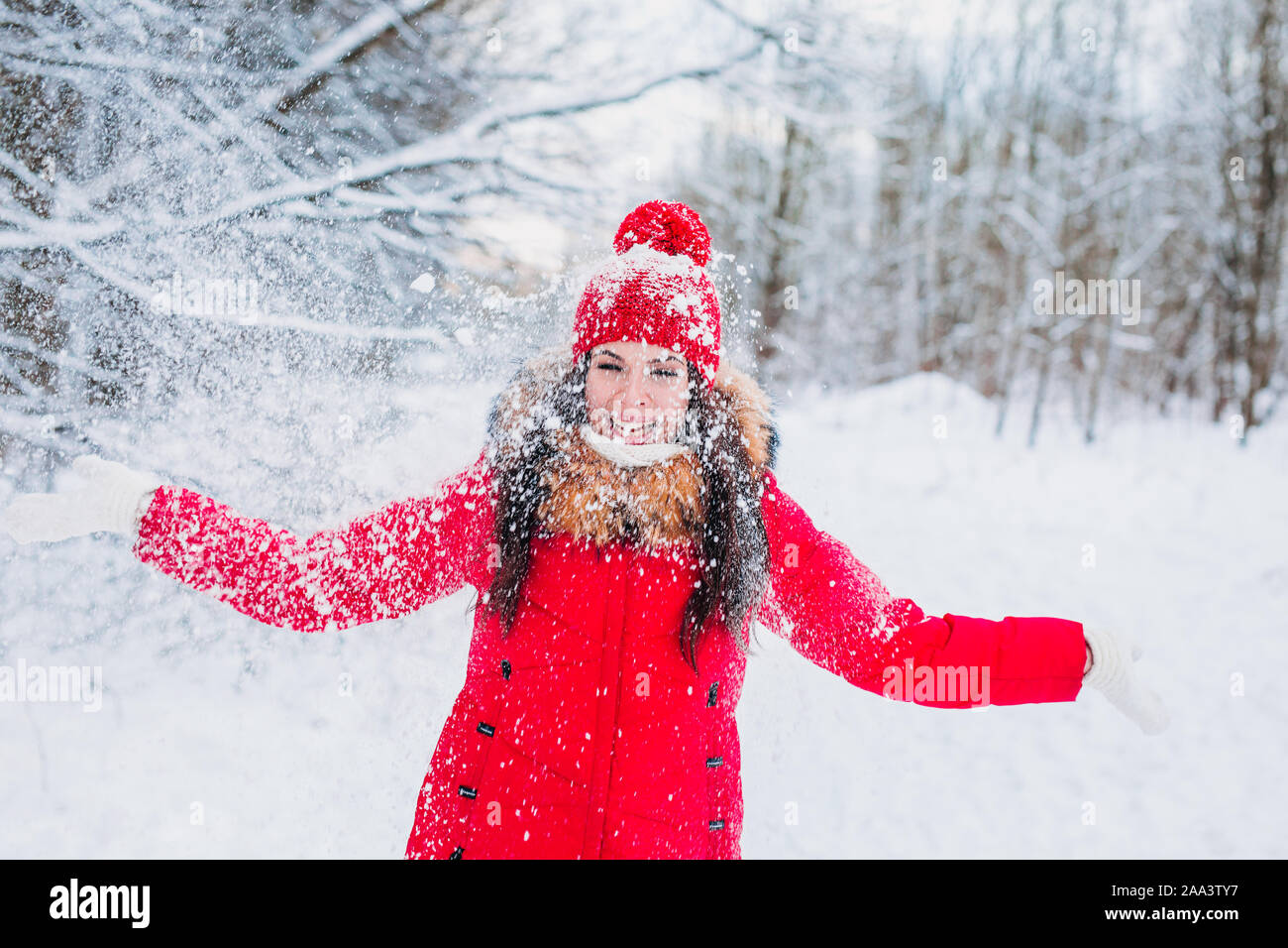 Person throwing hi-res stock photography and images - Alamy