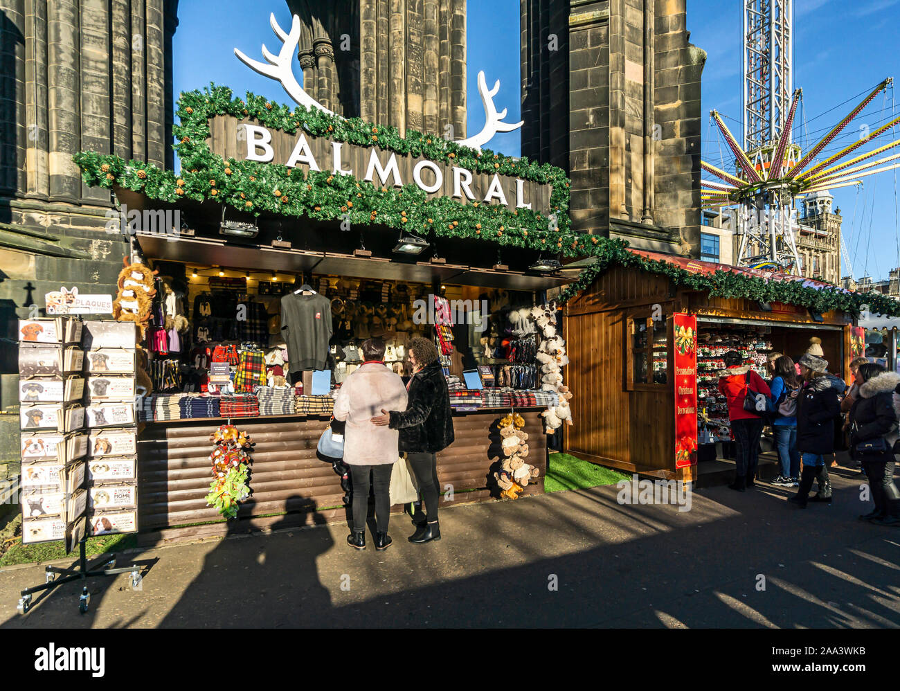 Edinburgh christmas markets hi-res stock photography and images - Alamy