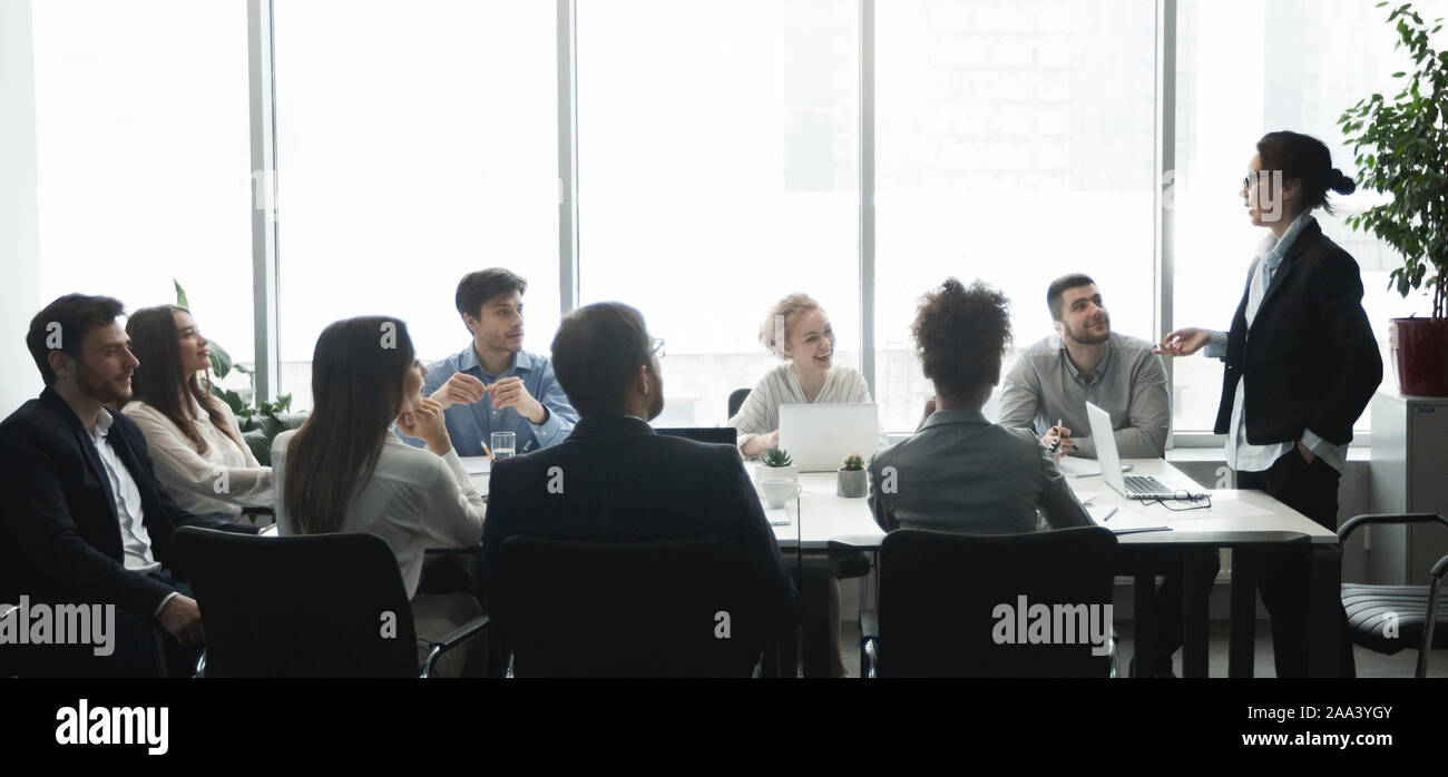 Brainstorm meeting hi-res stock photography and images - Alamy