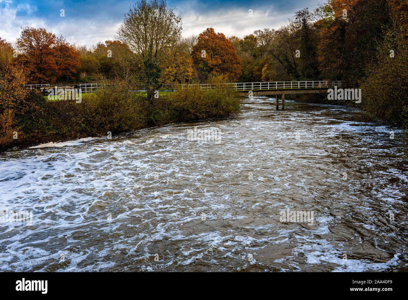 The River Medway between Maidstone and Tonbridge in Kent in Autumn ...