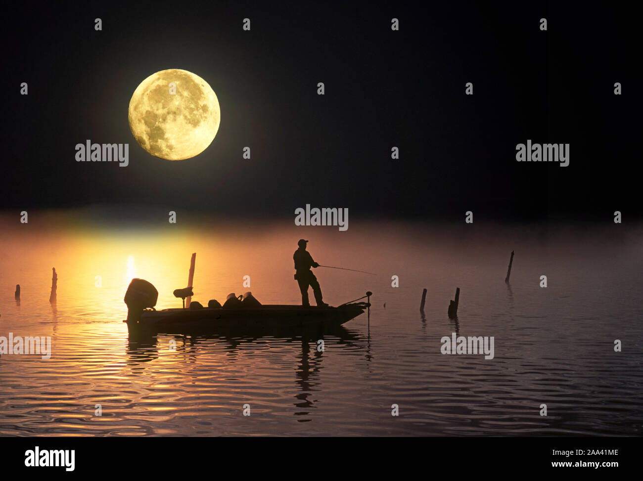 Largemouth bass fishing hi-res stock photography and images - Alamy