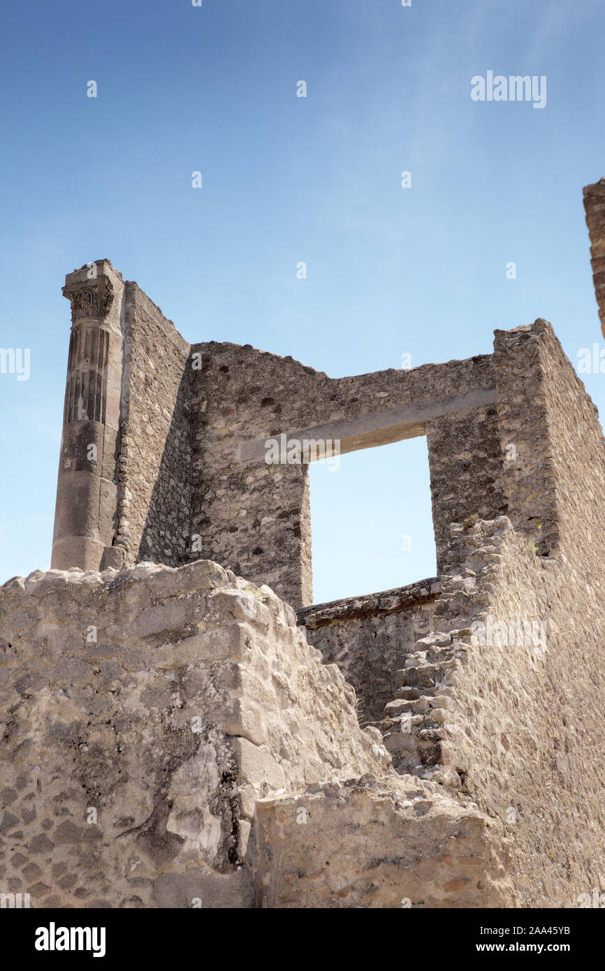 the lost city of pompeii a ancient Roman city buried under volcanic ash ...