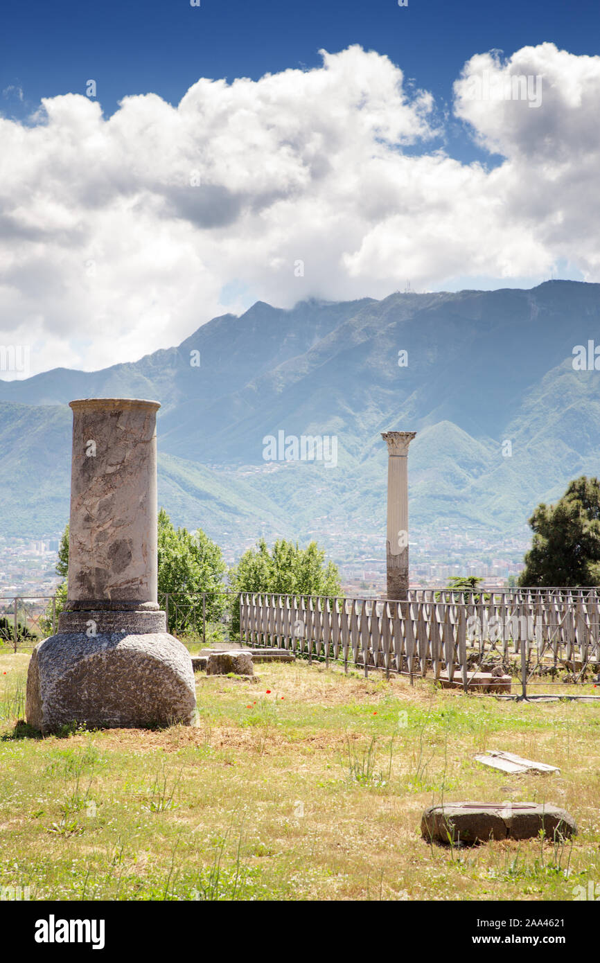 the lost city of pompeii a ancient Roman city buried under volcanic ash ...