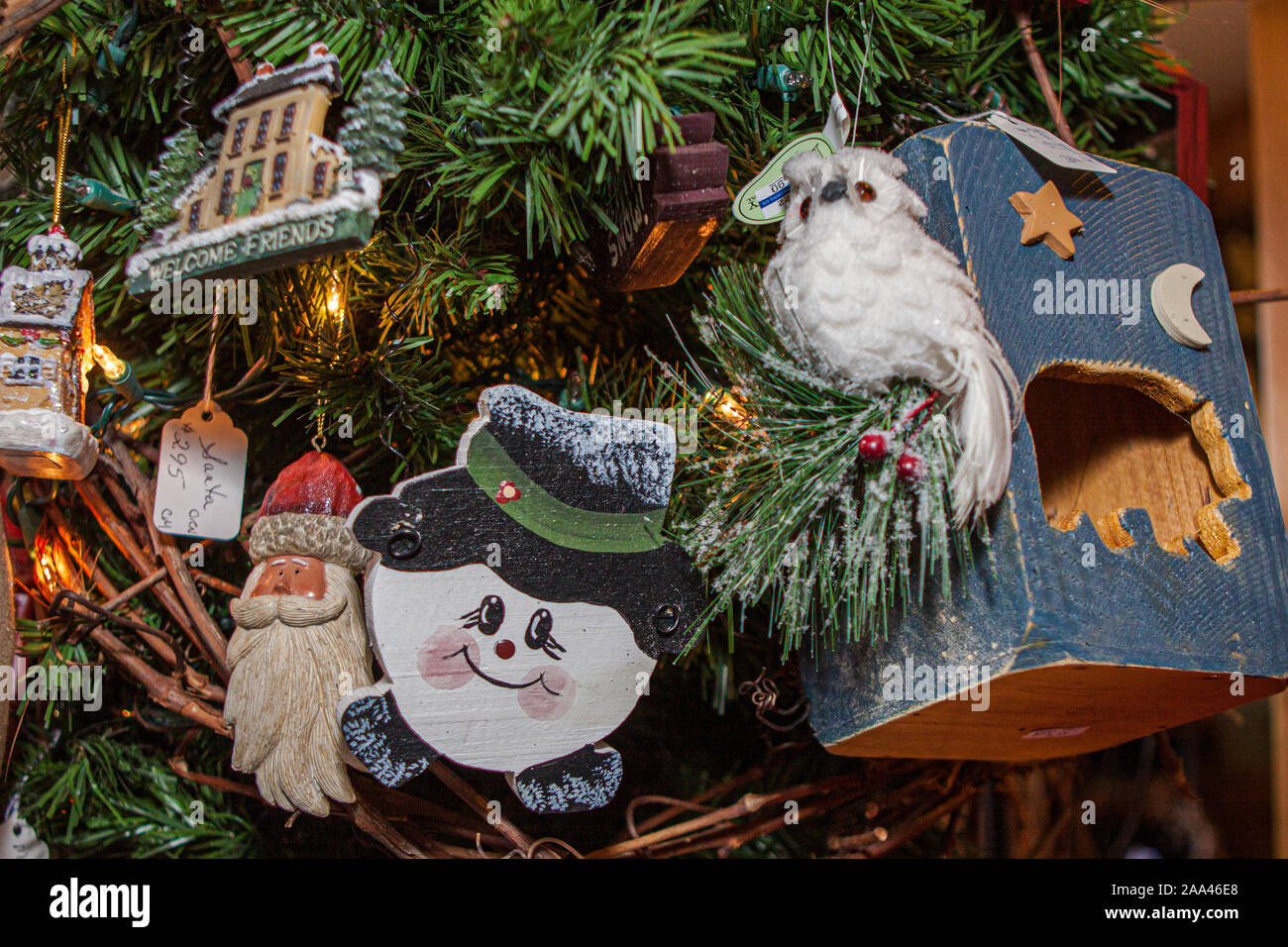 Decorations in gift shop hi-res stock photography and images - Alamy