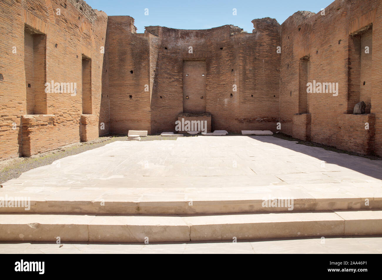 the lost city of pompeii a ancient Roman city buried under volcanic ash ...