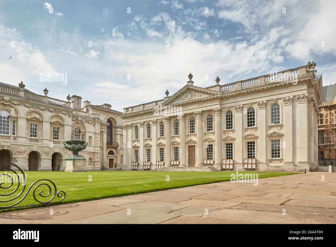 Senate house university of cambridge hi-res stock photography and ...