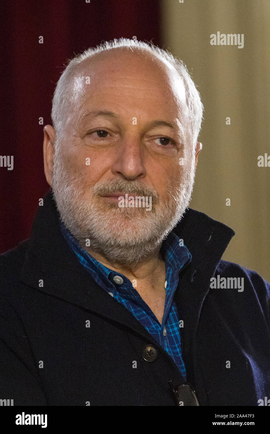 Andre aciman writer hi-res stock photography and images - Alamy