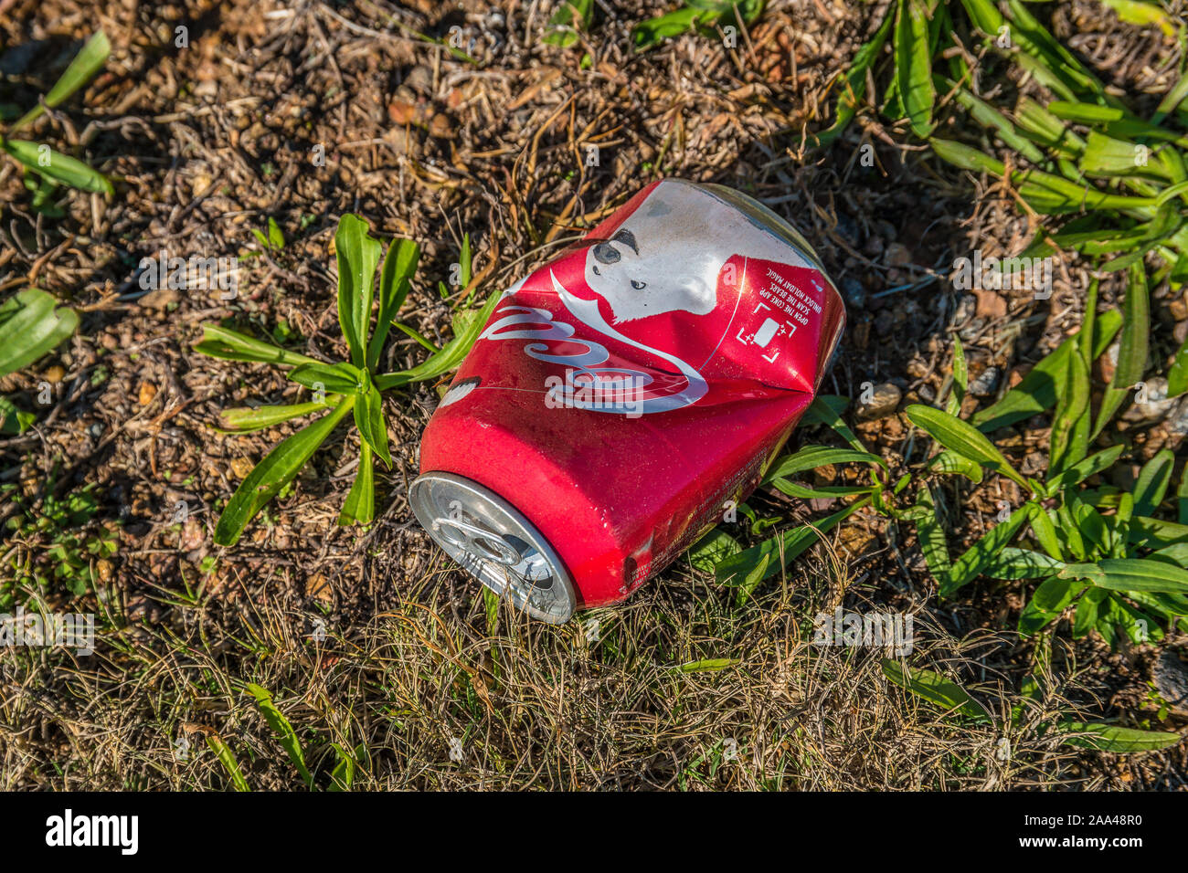 Crushed coke can hi-res stock photography and images - Alamy