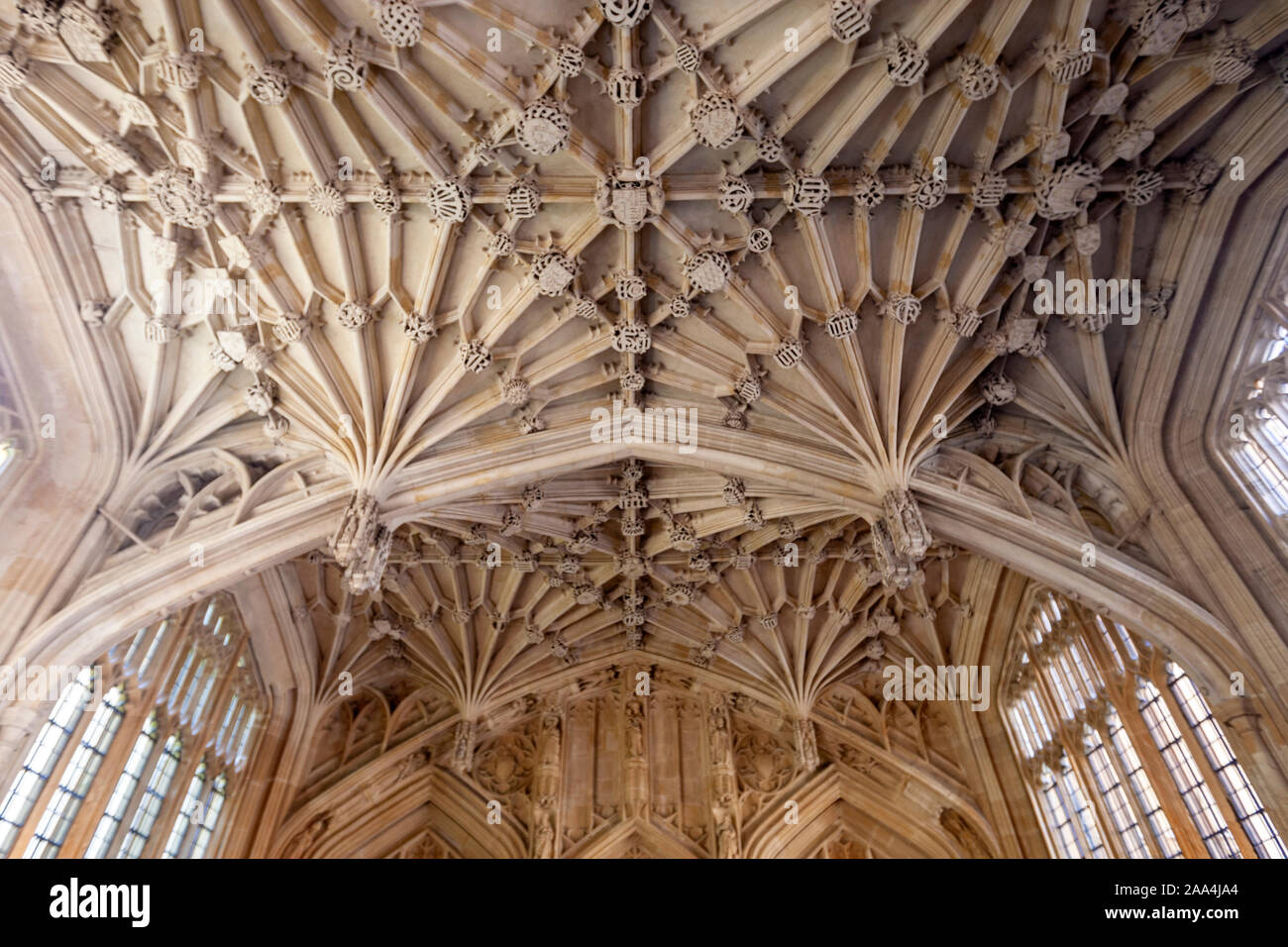 Medieval room oxford hi-res stock photography and images - Alamy