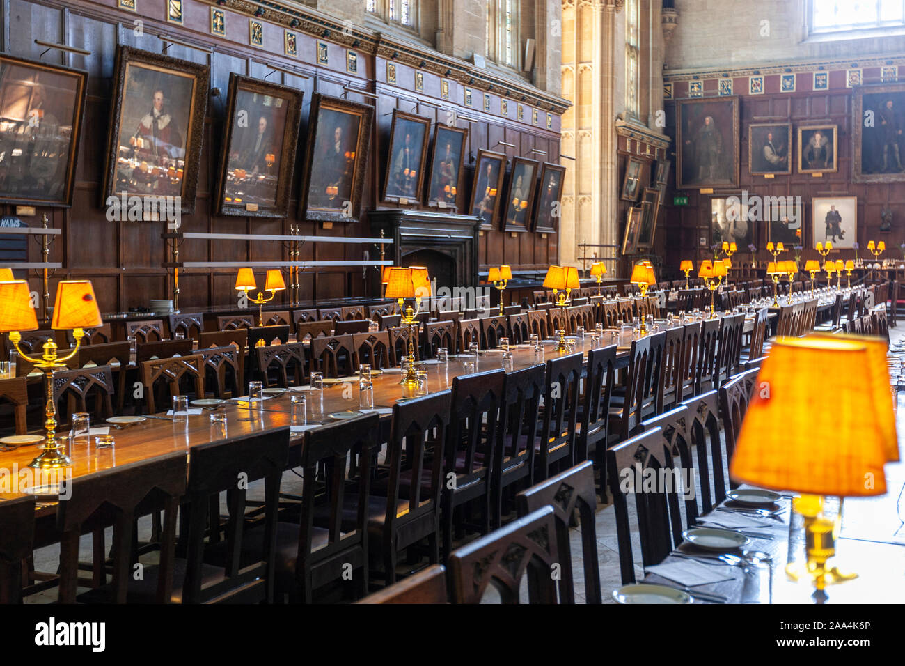 The Great Hall, dining room, Christ Church college of Oxford University ...