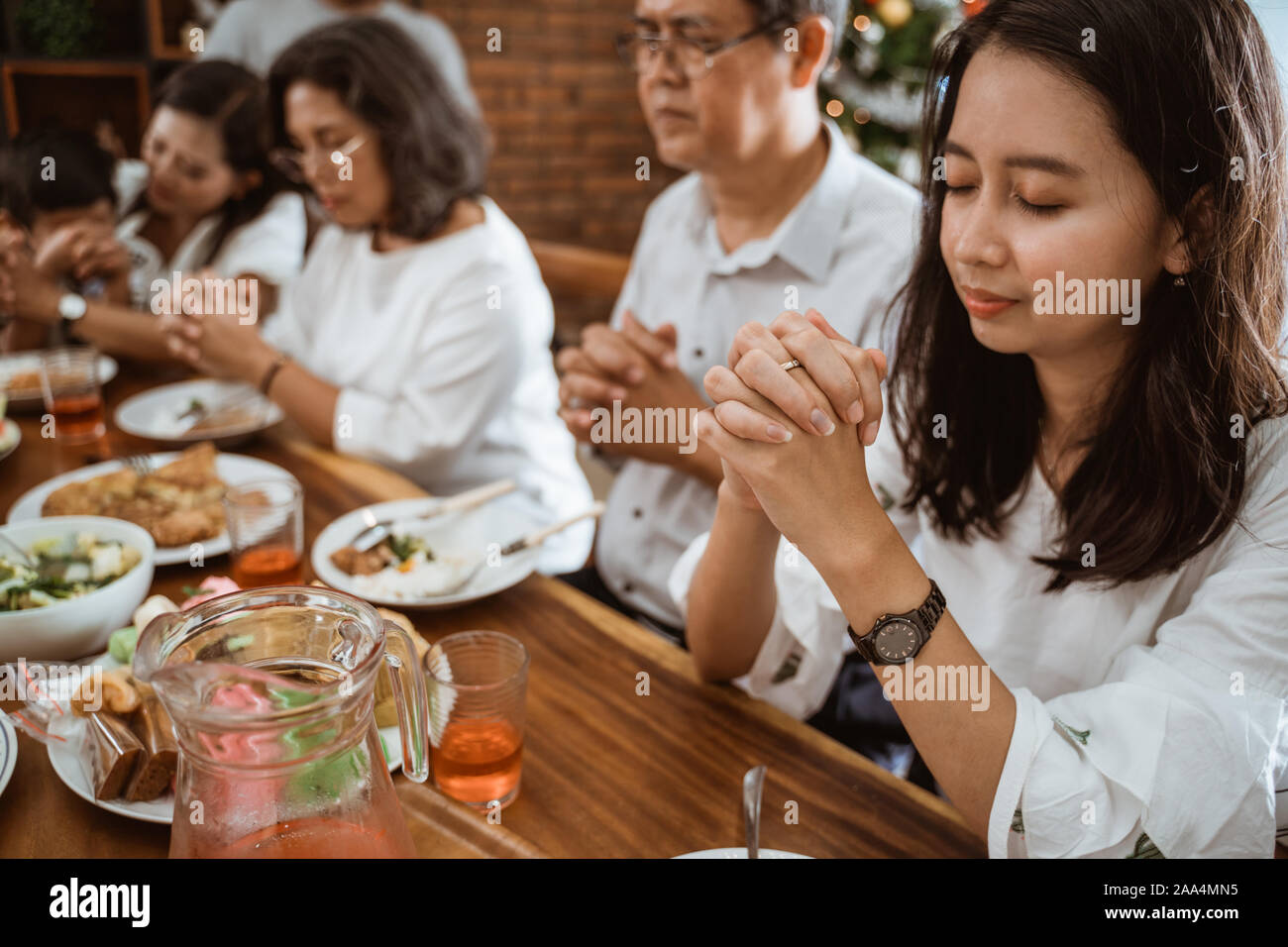 Filipino Family Praying