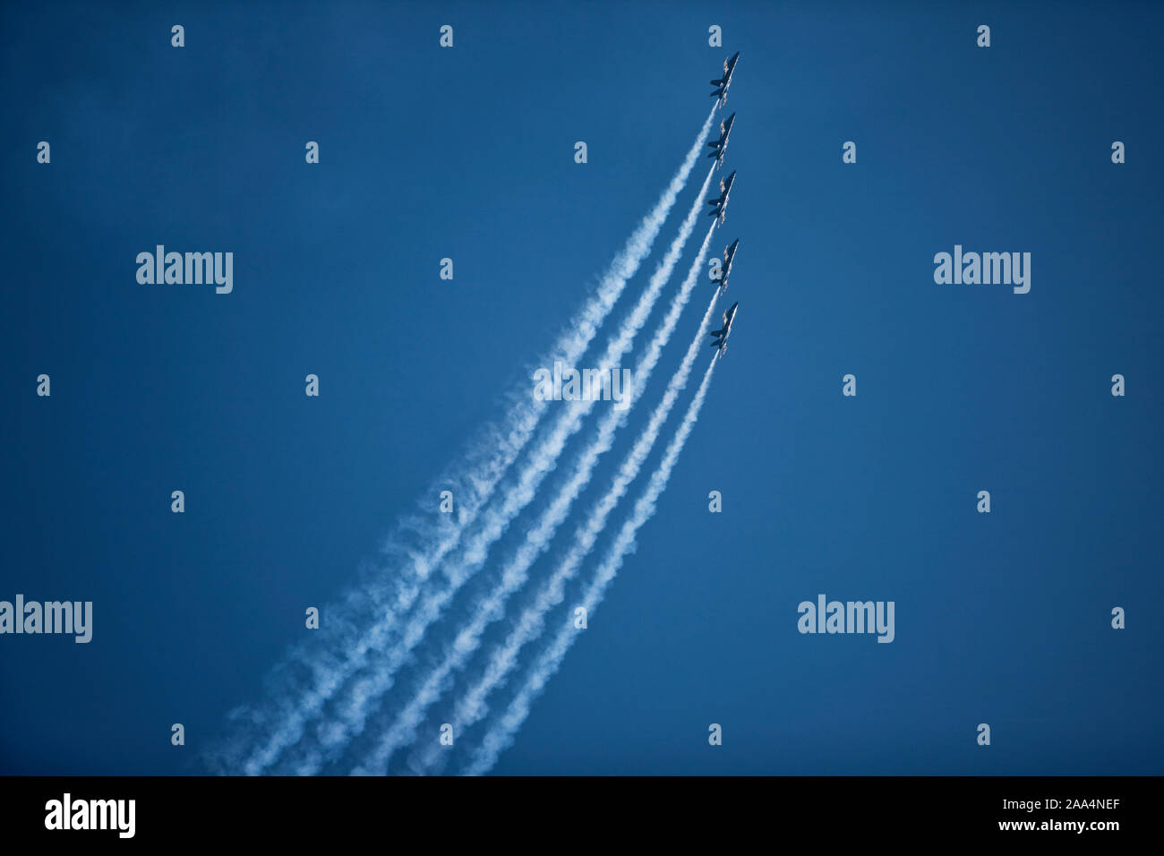 Formation flying skills hi-res stock photography and images - Alamy