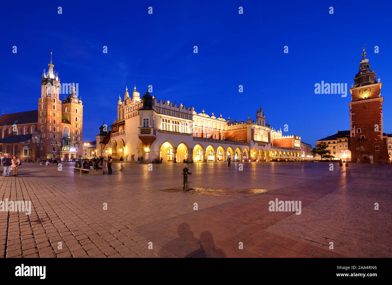 Central market square hi-res stock photography and images - Alamy