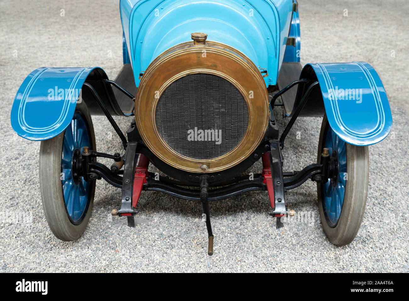 Front of an old vintage car Stock Photo - Alamy