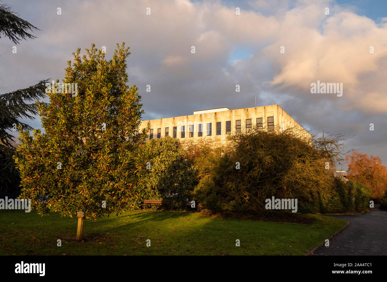 Autumn morning at the South Laboratory on the Sutton Bonington Campus ...