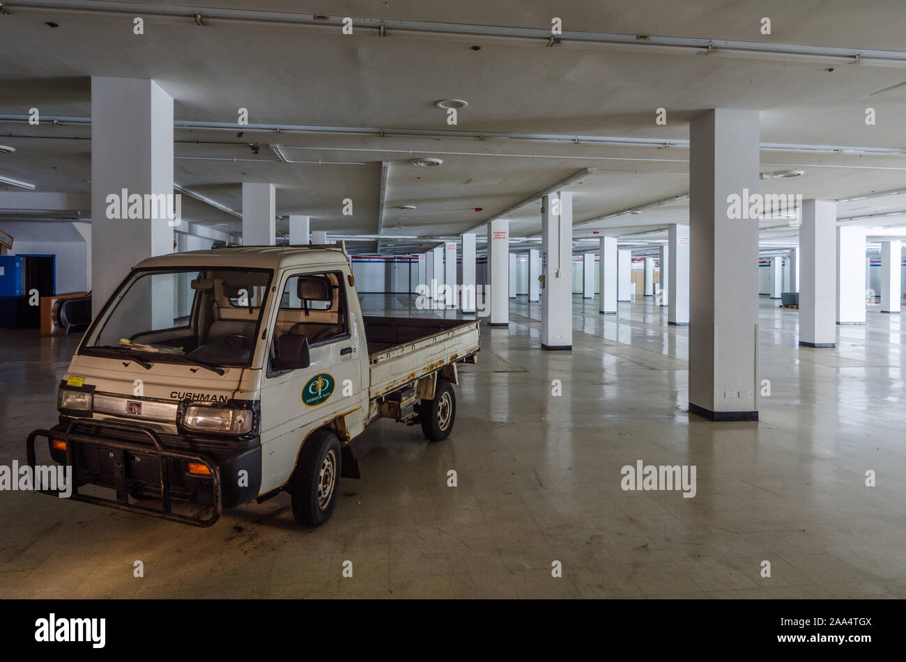 Interior of evergreen park plaza hi-res stock photography and images ...