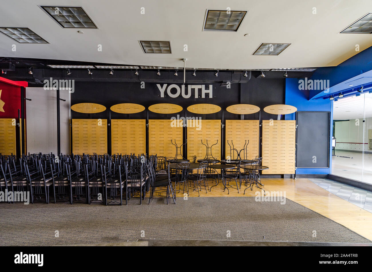 Evergreen park plaza hi-res stock photography and images - Alamy