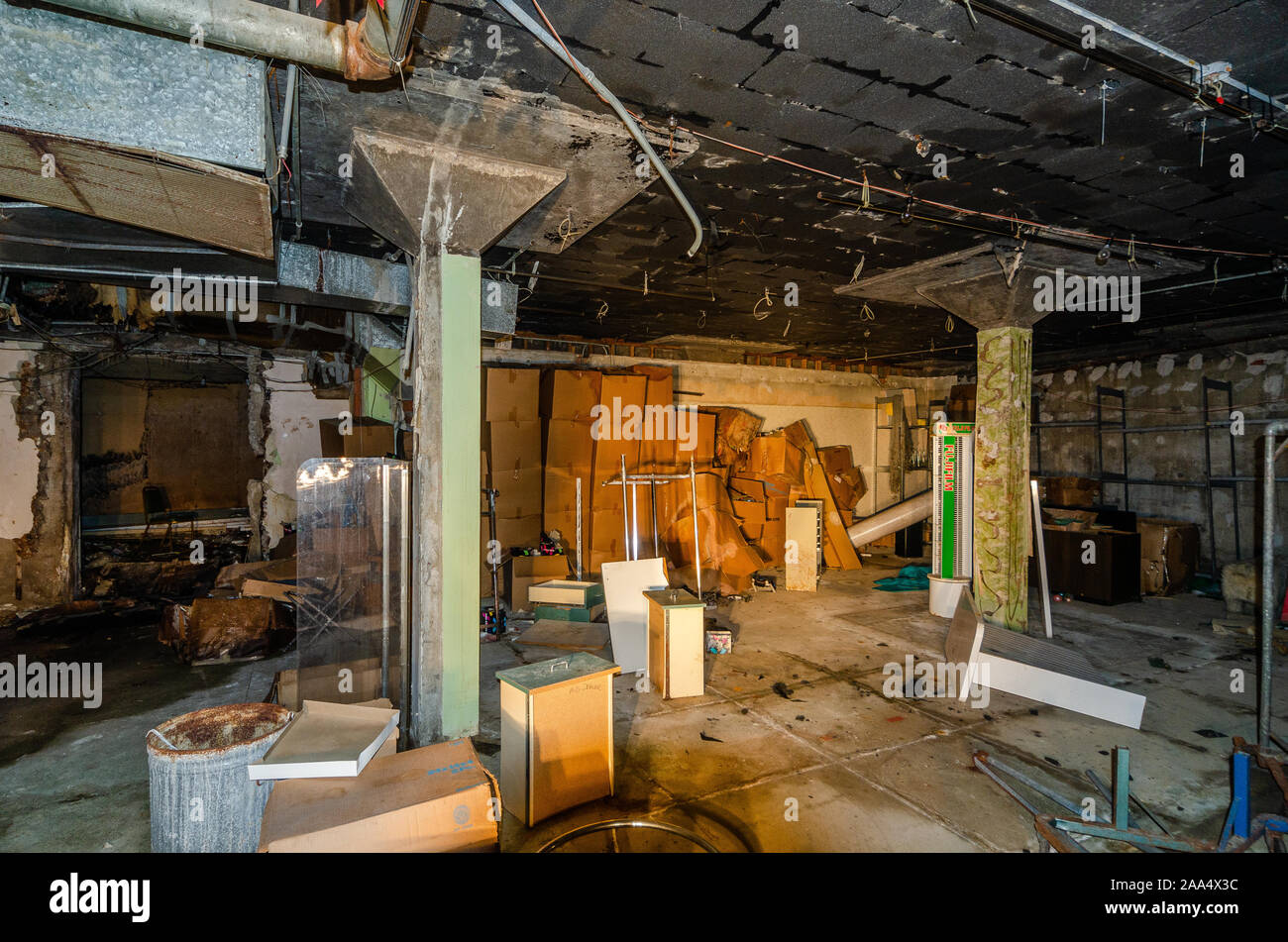 Interior of evergreen park plaza hi-res stock photography and images ...