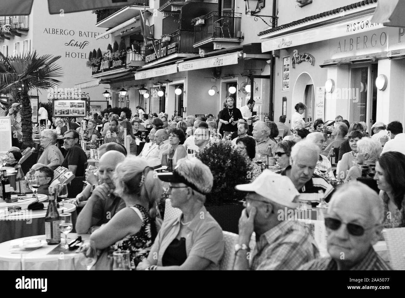 Restaurants open Black and White Stock Photos & Images - Alamy