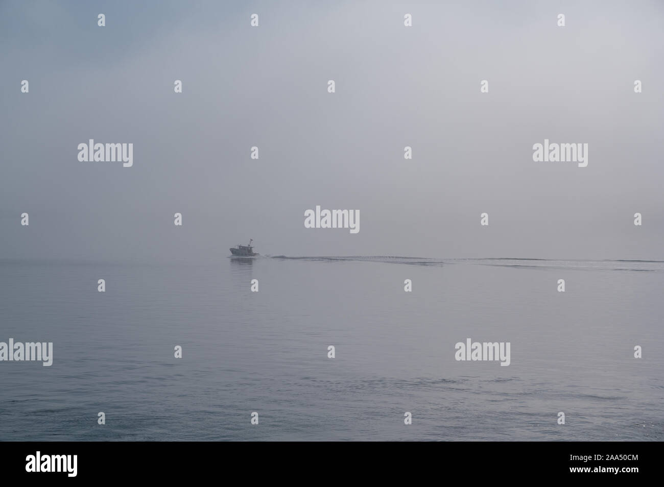 Fog on the ocean hi-res stock photography and images - Alamy