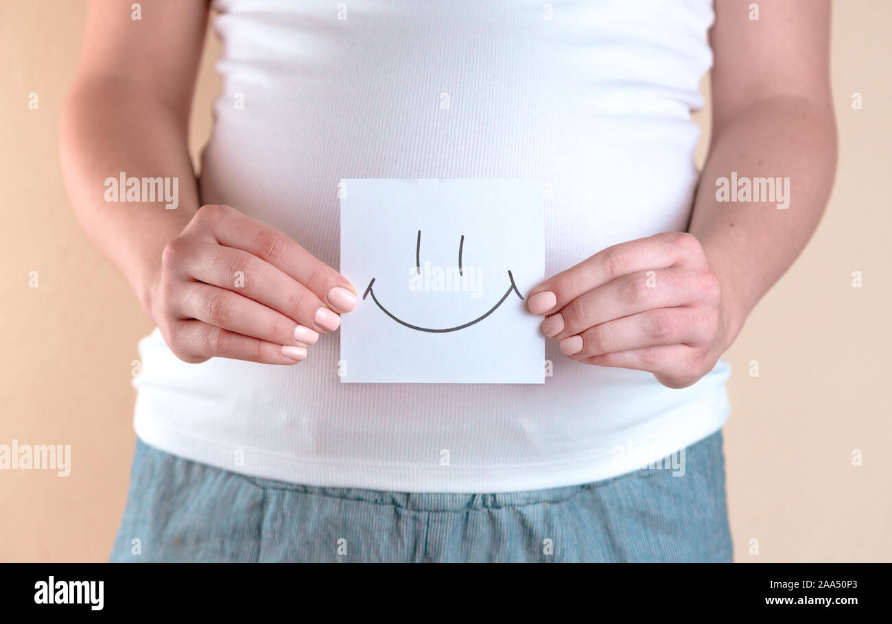 Smiley face drawing woman hi-res stock photography and images - Alamy